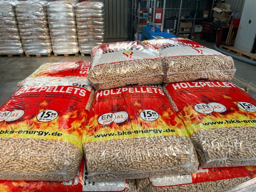 Pellets als Sackware (15kg) auf Palette kaufen ☀️ Preise